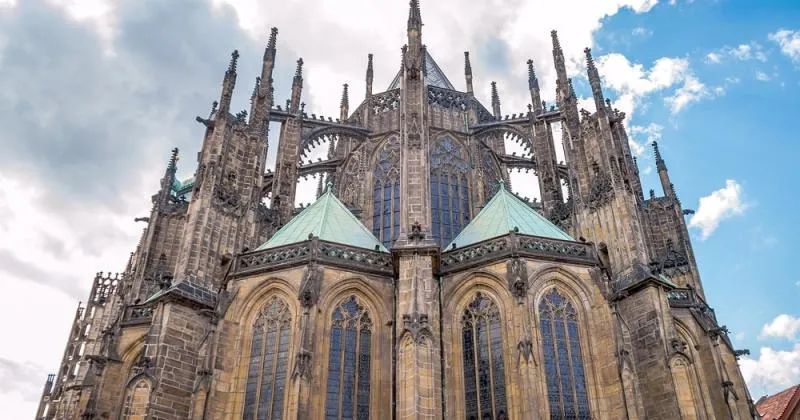 Kiến trúc Gothic là gì? Đặc điểm của kiến trúc Gothic